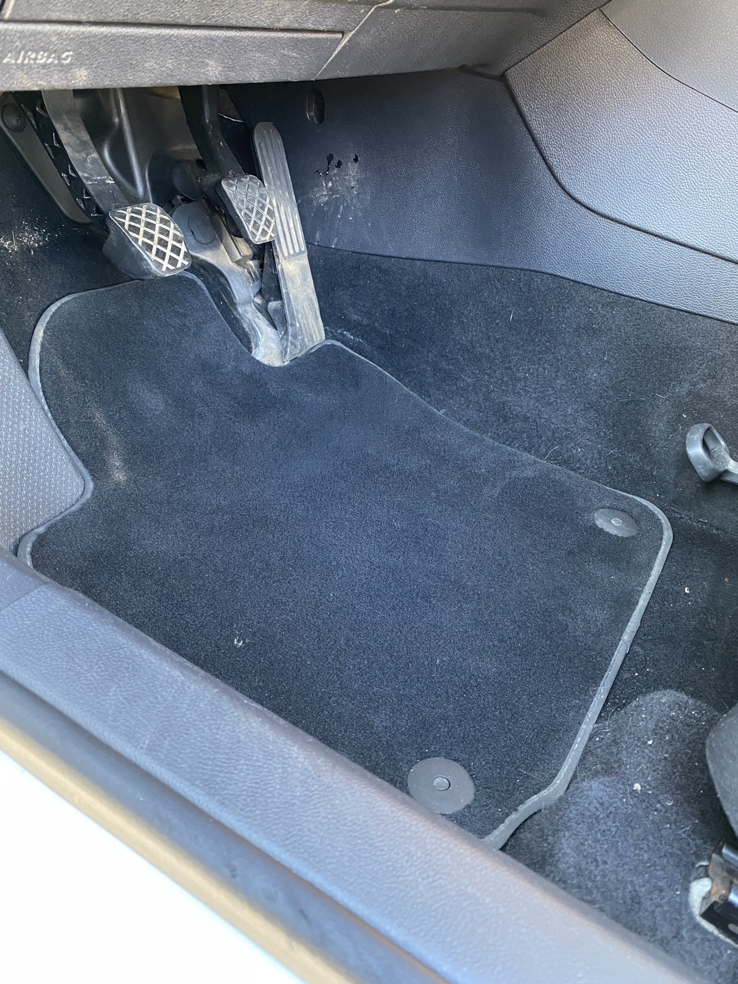 Ворсовые ковры — Volkswagen Golf Mk6, 1,6 л., 2011 года | аксессуары ...