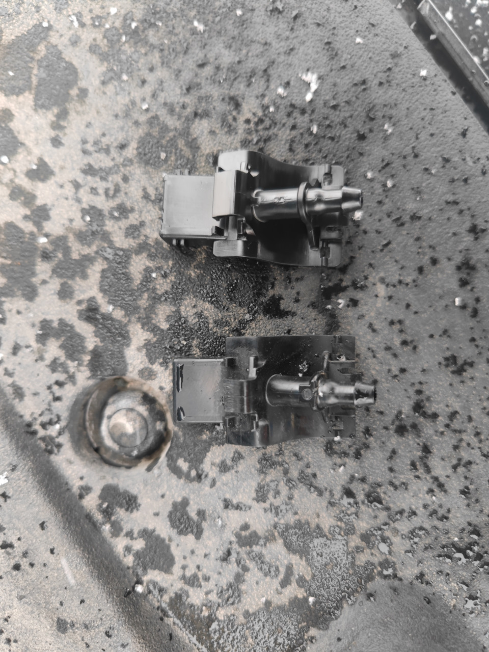 Замена форсунок омывателя лобового стекла Toyota Camry V55 — Toyota ...