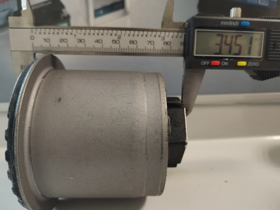 оригинал Hyundai-KIA 55160M0000 против аналога SpeedMate SMBKH054 ...