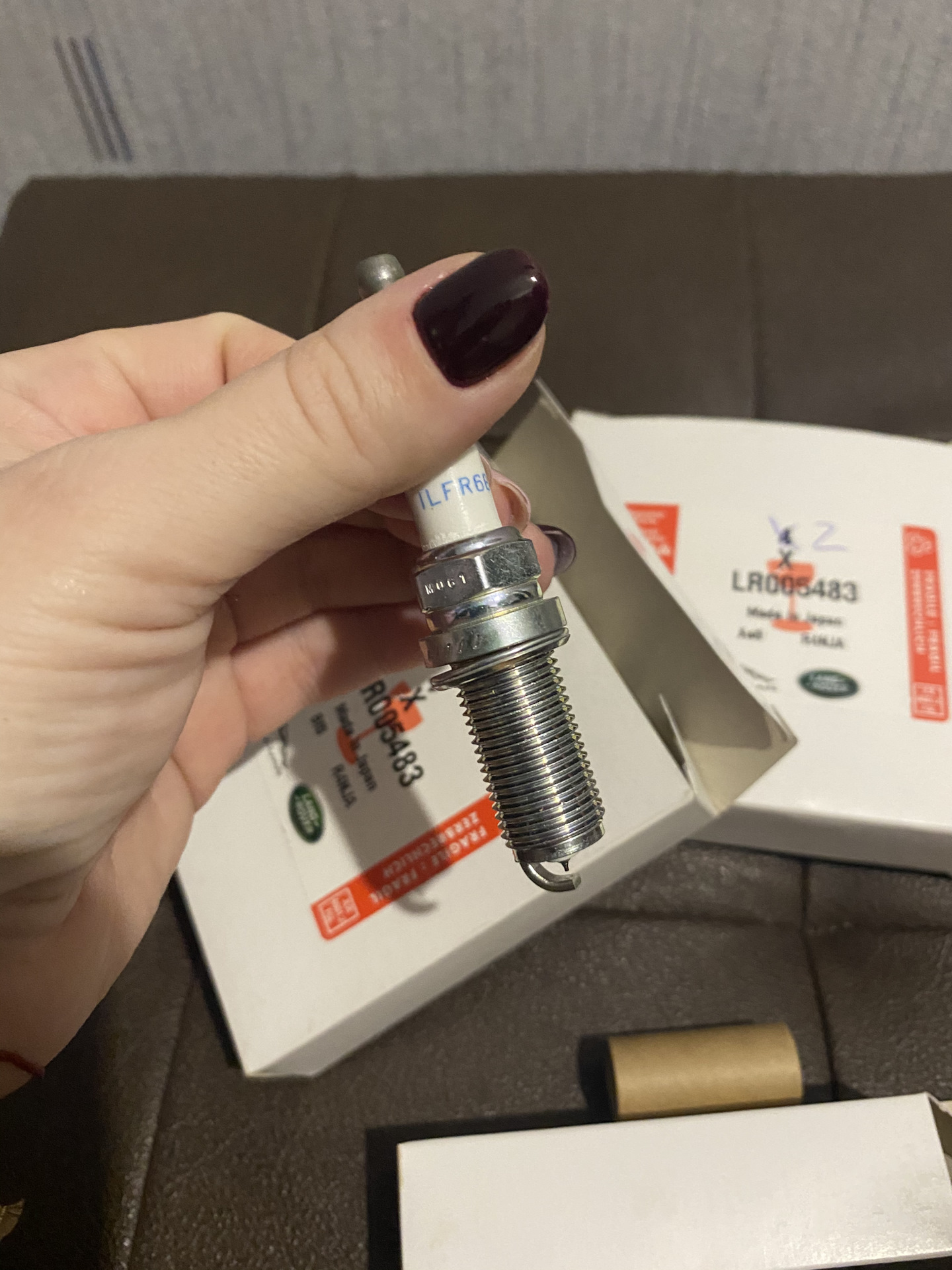 Замена свечей. — Land Rover Freelander 2 (L359), 3,2 л, 2007 года ...