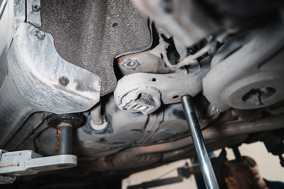 Сайлентблоки заднего подрамника Гранд Чероки WK2 — Mopar plus на DRIVE2