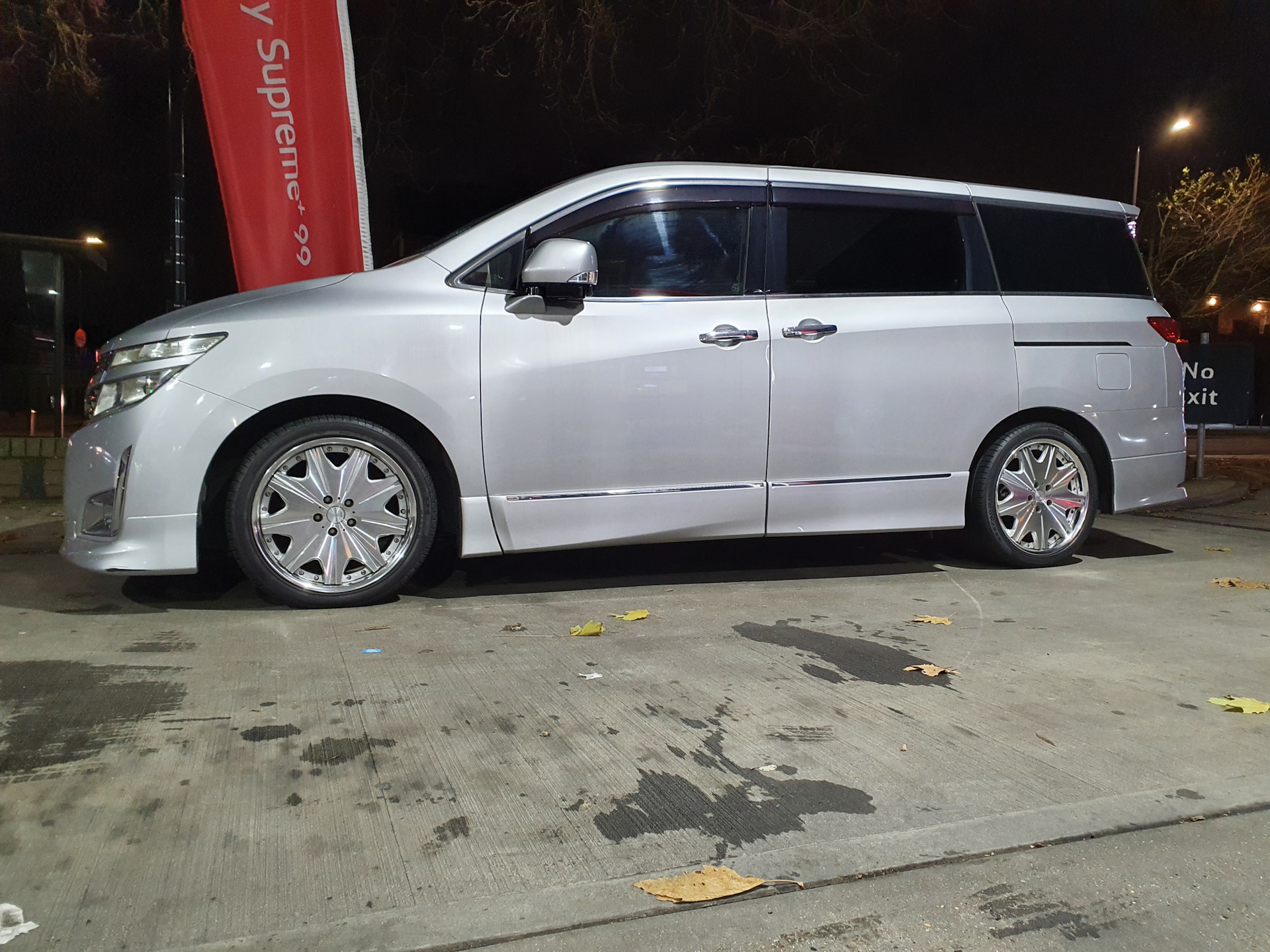 Новые каблучки. — Nissan Elgrand (E52), 2,5 л, 2010 года | стайлинг | DRIVE2