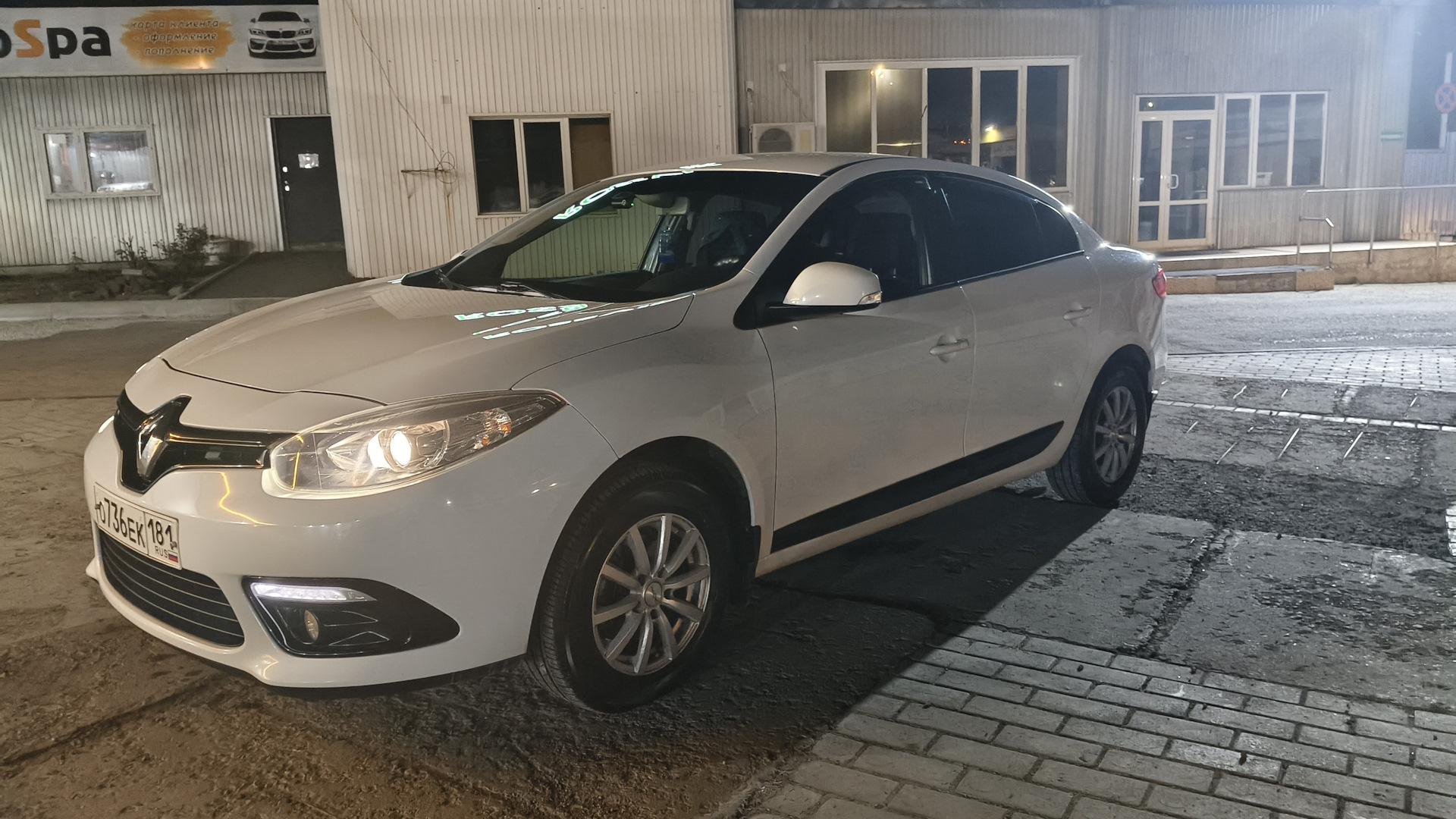 Renault Fluence 1.6 бензиновый 2013 | на DRIVE2