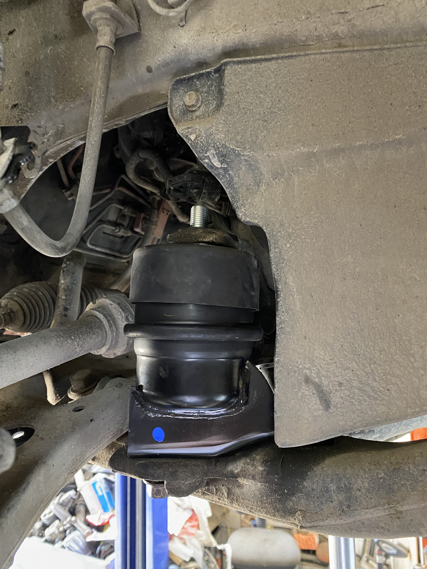 Завершение по ходовке — Lexus ES 300h (XV60), 2,5 л, 2013 года | визит ...