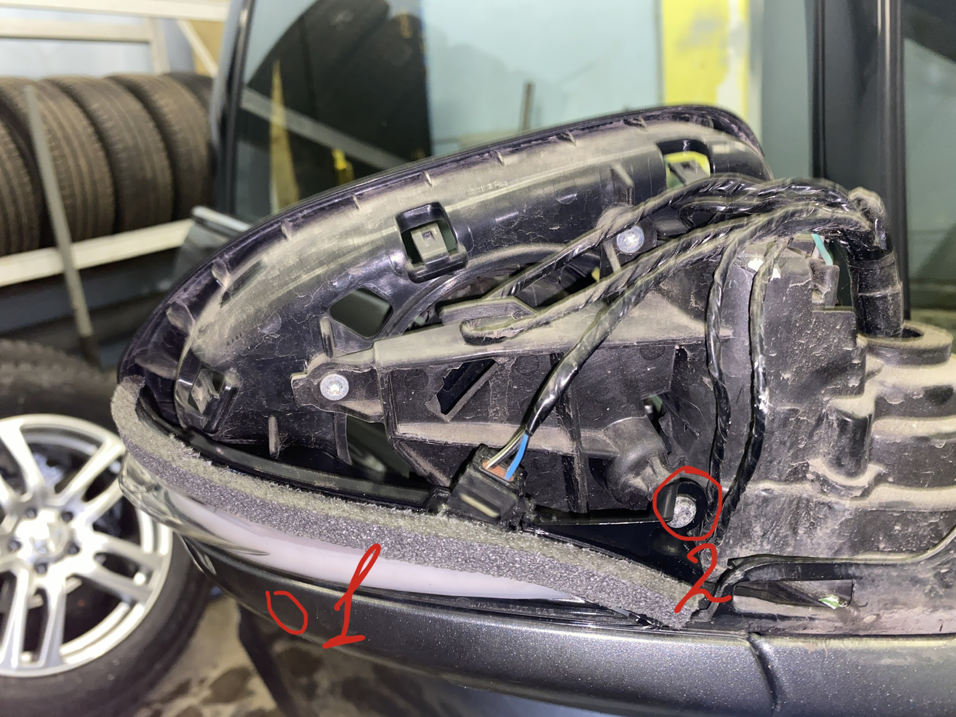 Повторители поворота. Замена. — Ford Mondeo V, 2,5 л, 2015 года ...