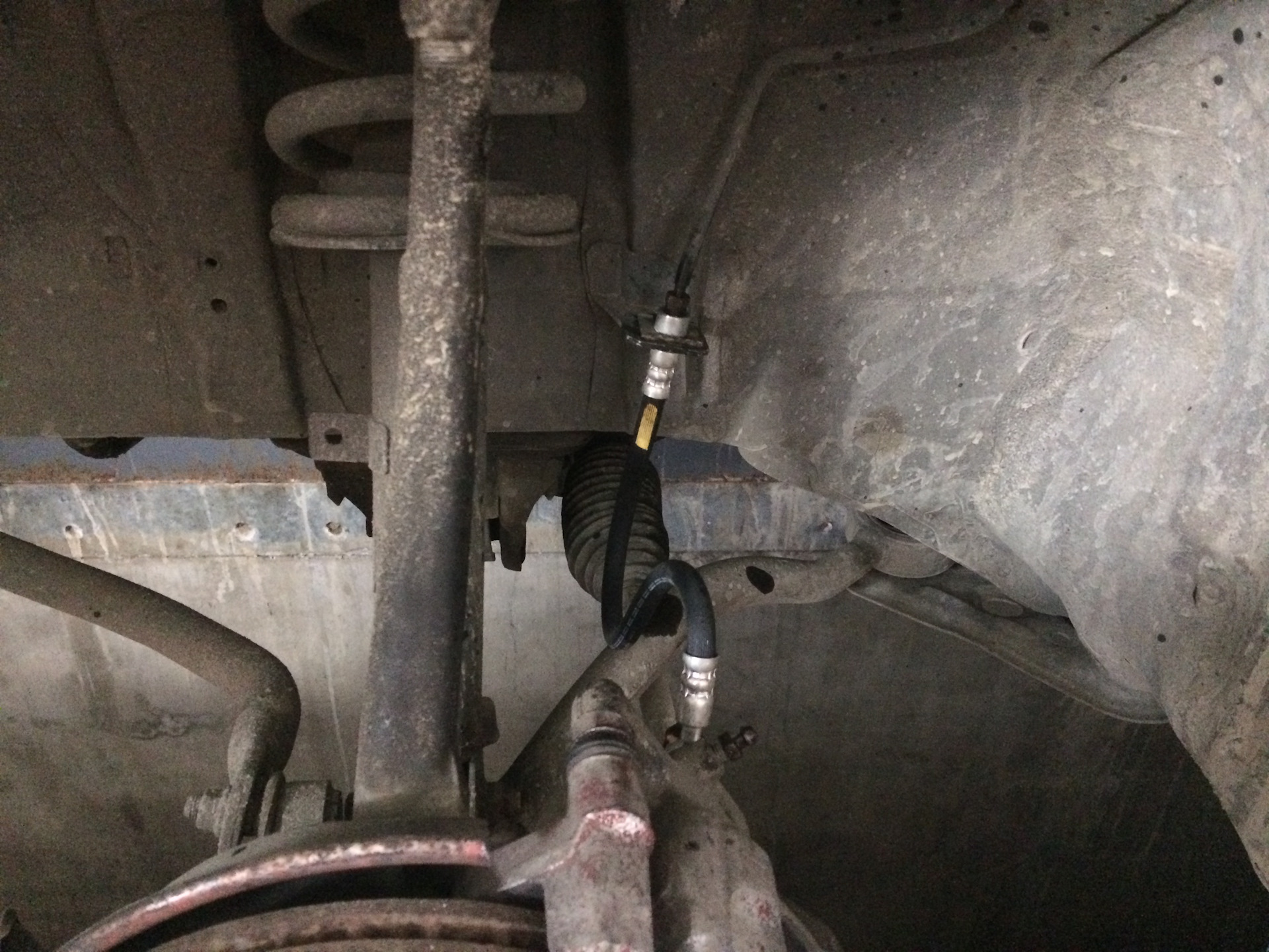 Замена передних тормозных шлангов — Toyota Chaser (90), 2 л, 1994 года ...