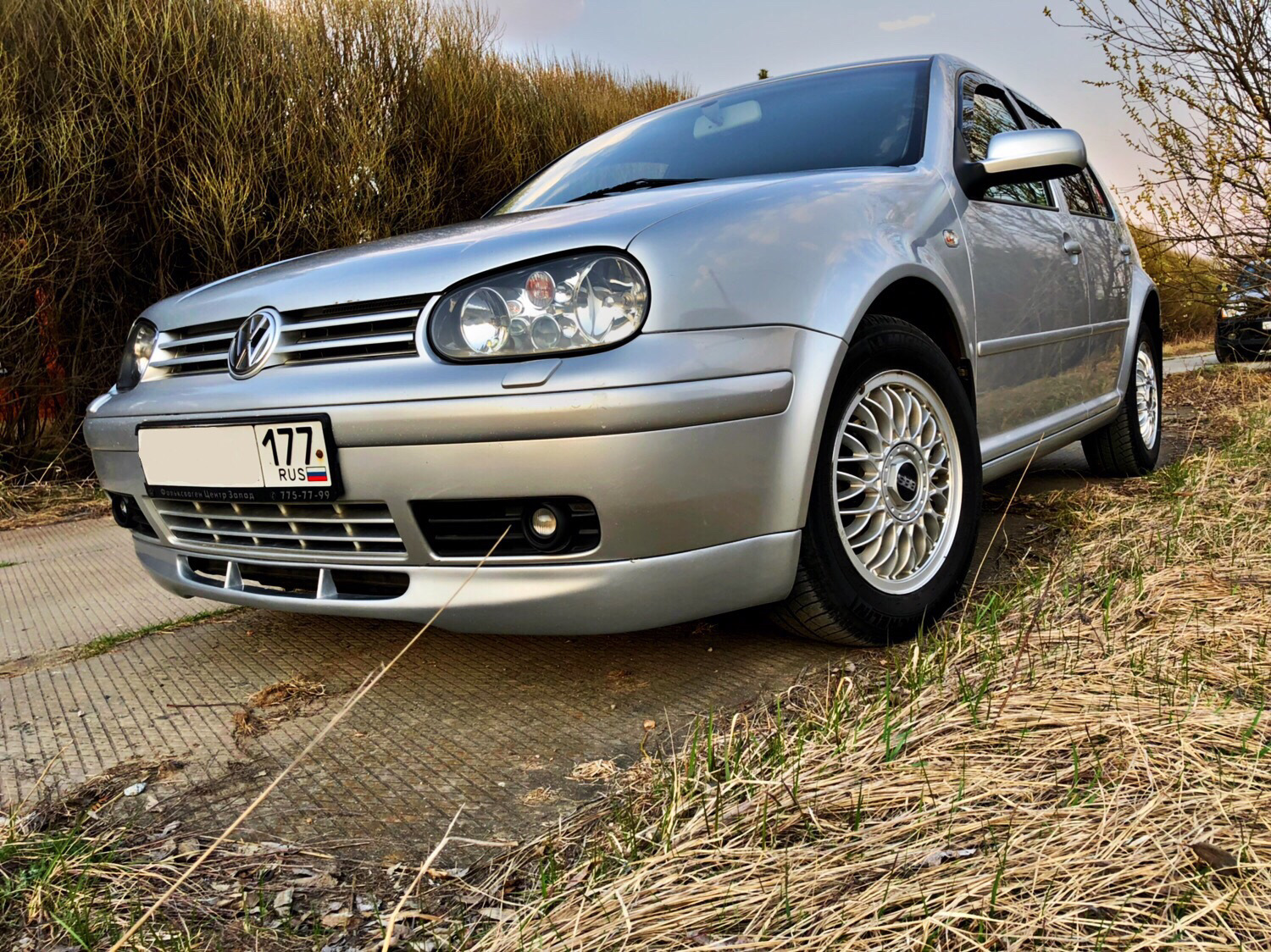 Новые тапки — Volkswagen Golf Mk4, 1,6 л, 2001 года | колёсные диски | DRIVE2