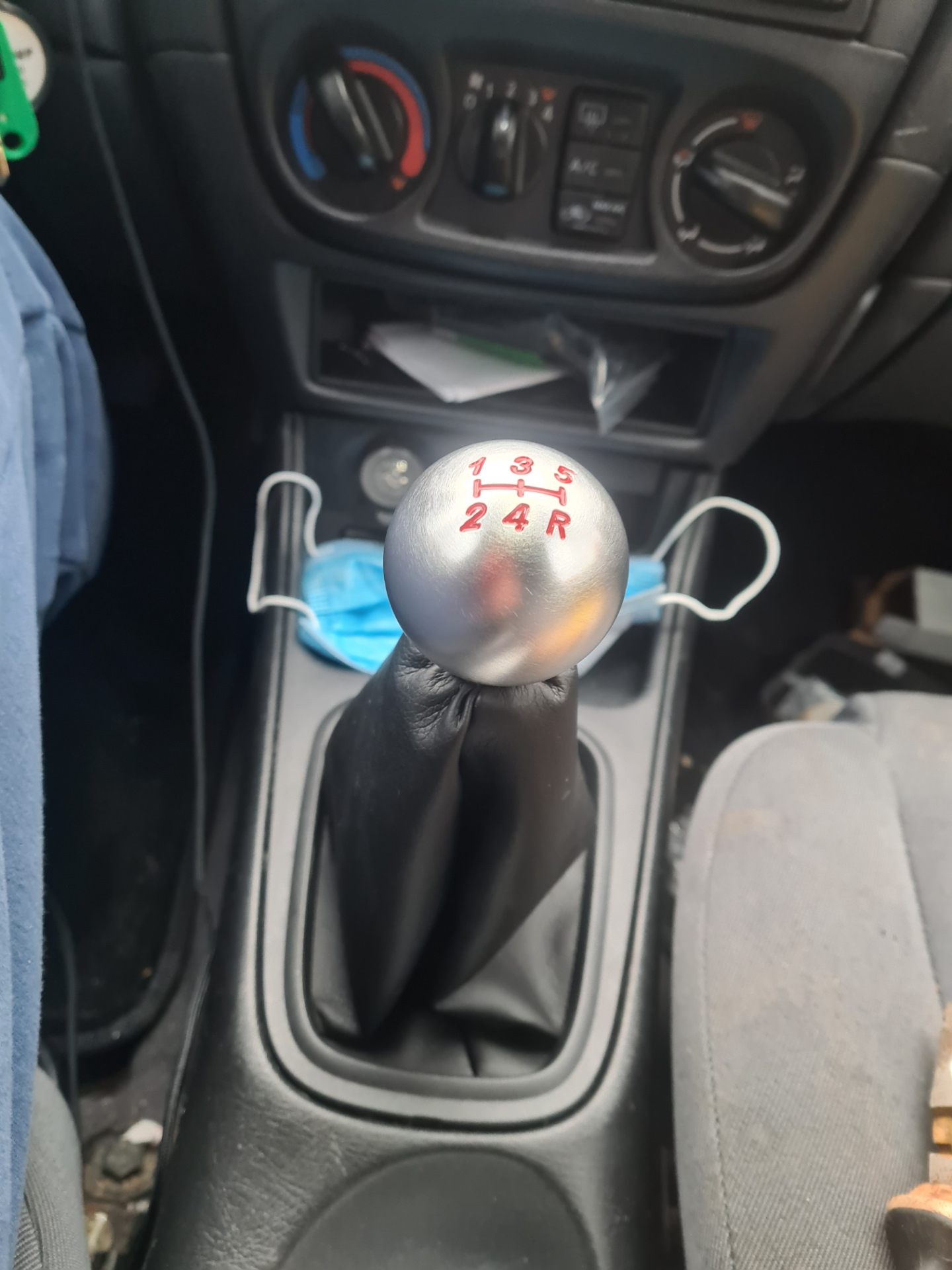 Ручка кпп — Nissan Almera II (N16), 1,5 л, 2005 года | аксессуары | DRIVE2