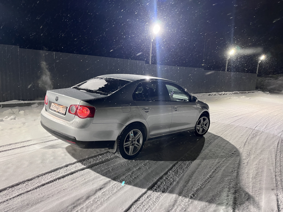 Jetta 5, айсин 09g, пинки и удары — DRIVE2