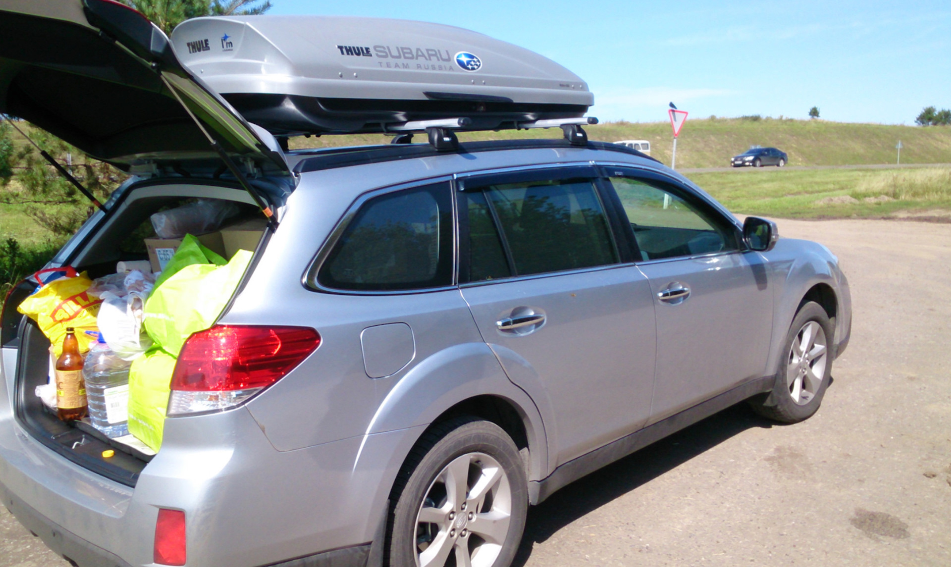 🇺🇸USA 🆚 Europe🇪🇺 — Subaru Outback (BR), 2,5 л, 2012 года | наблюдение ...