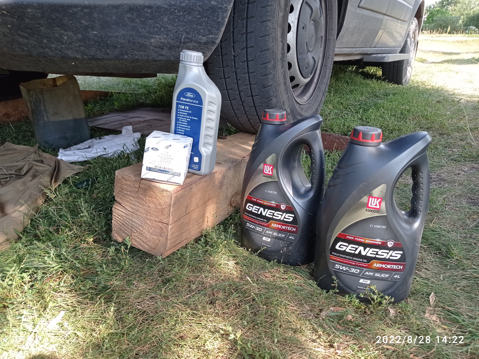 Предосенняя замена масла и по мелочам. Антикор дна и порогов — Ford ...