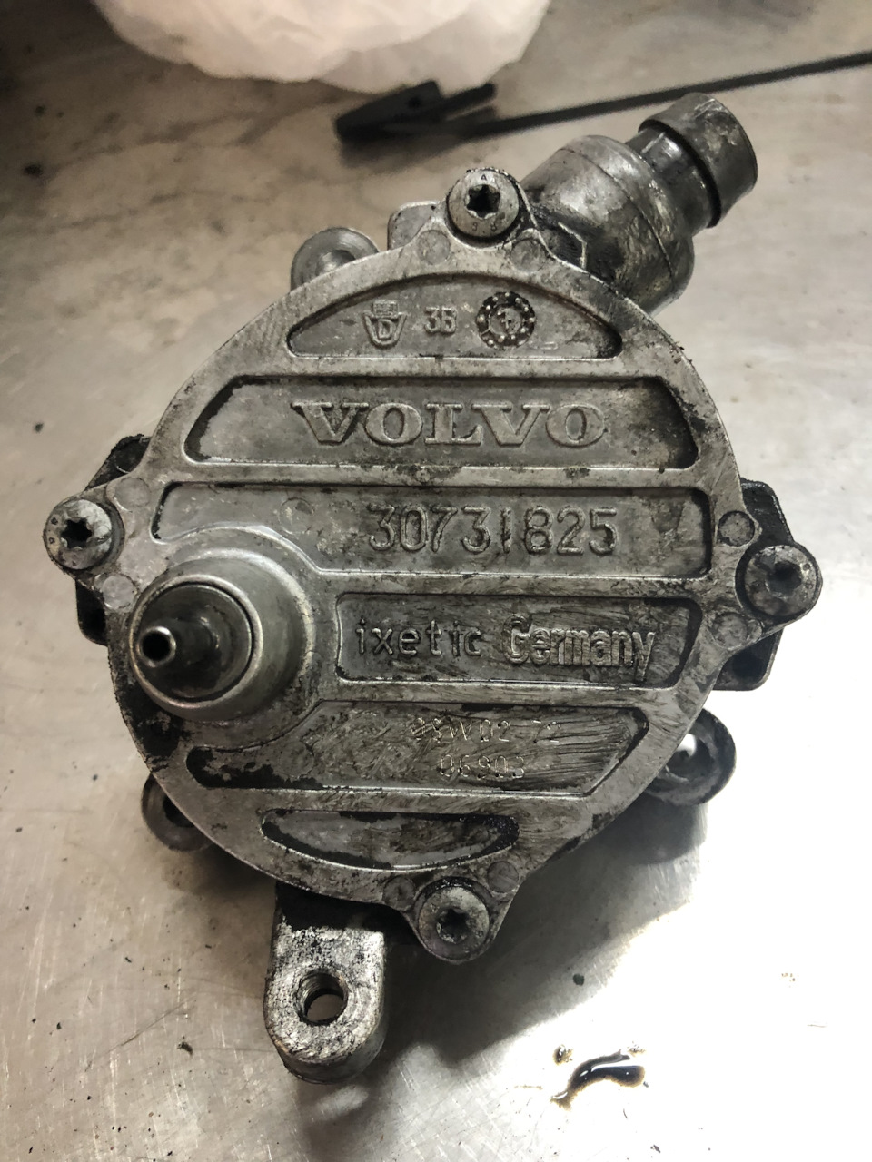 30731825 ВАКУУМНЫЙ НАСОС, ТОРМОЗНАЯ СИСТЕМА Volvo | Запчасти на DRIVE2