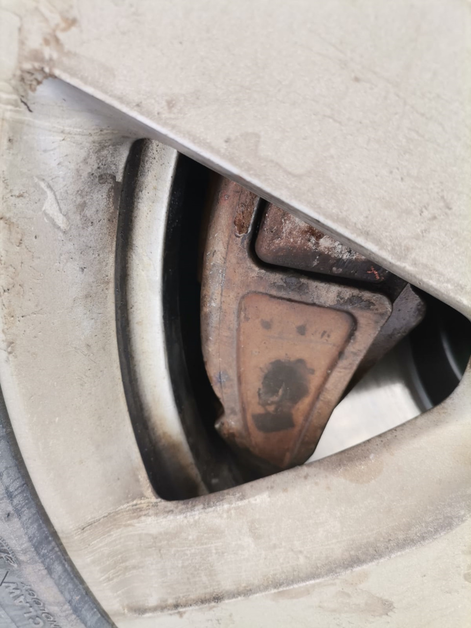 Установка 356 передних тормозов — Audi A6 (C7), 3 л, 2013 года | своими ...