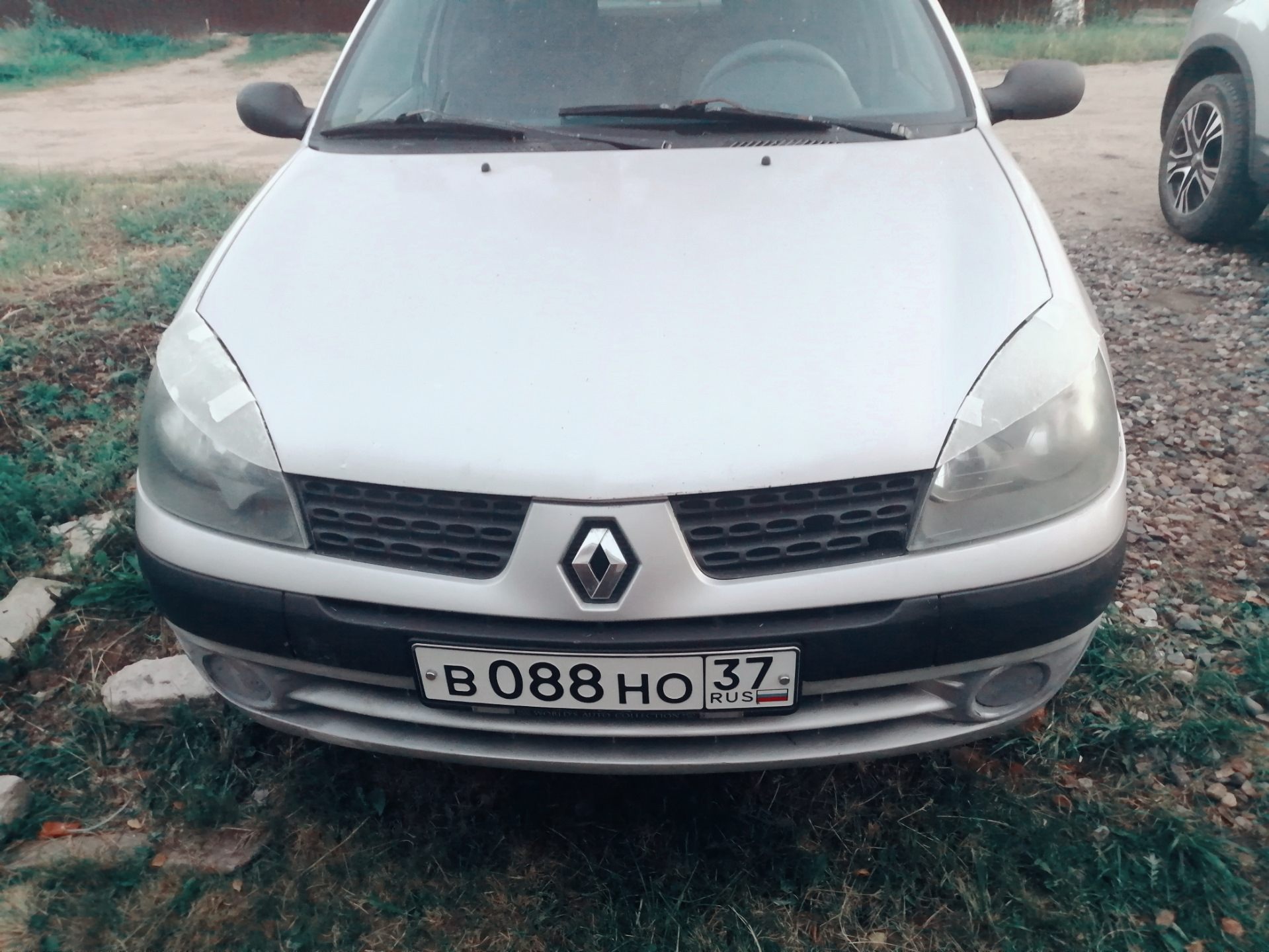 Реснички на фары — Renault Symbol, 1,4 л, 2005 года | стайлинг | DRIVE2