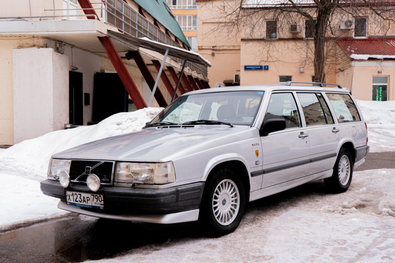 We design every Volvo to look like this — Volvo 740, 2,3 л, 1990 года ...