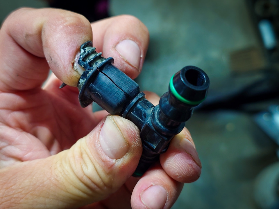 Больше не ссыт под себя. Течь омывателя. — BMW X5 (E70), 3 л, 2012 года ...