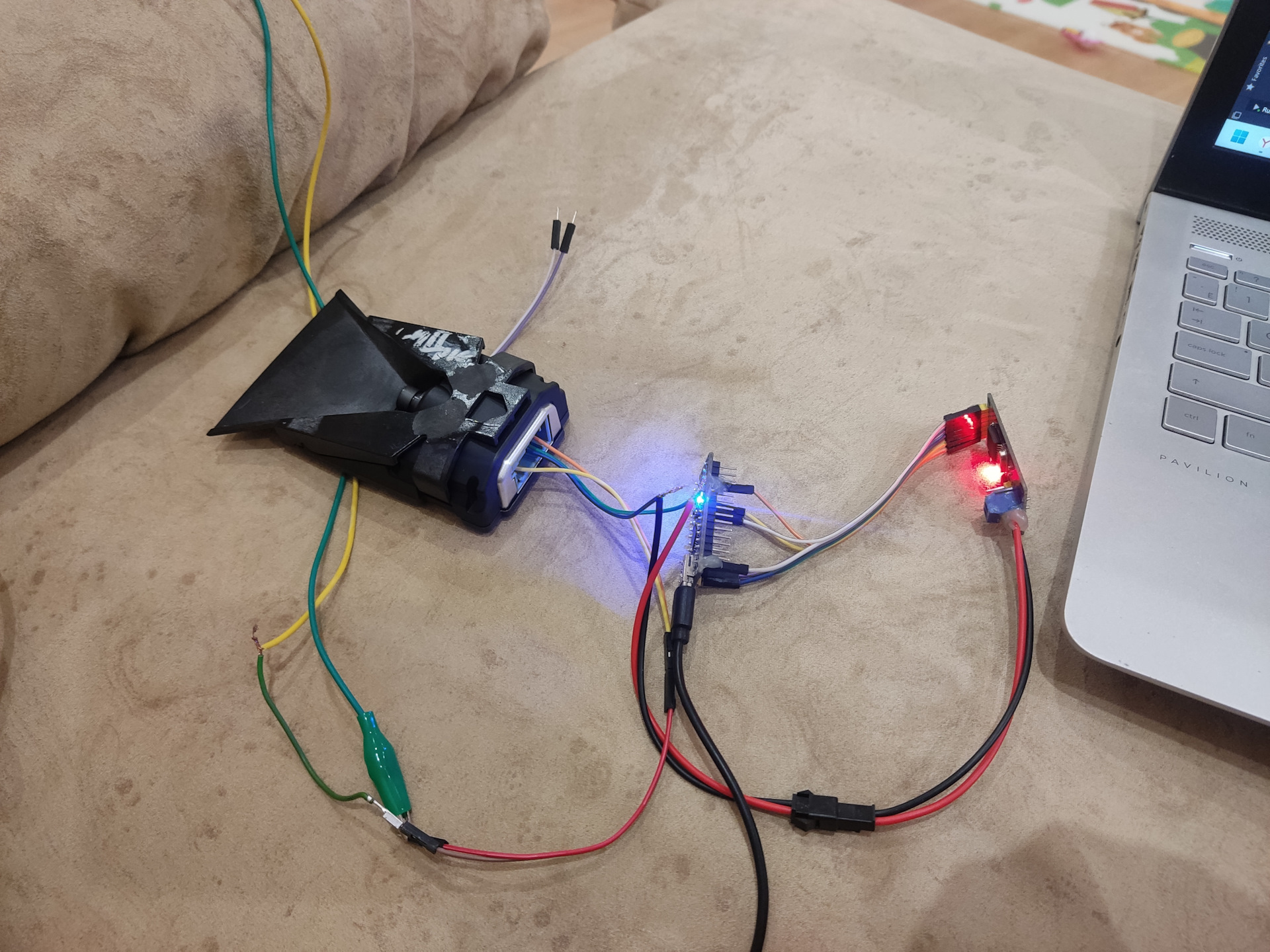 Камера ассистентов CVM2 — Citroen C4 L, 1,6 л, 2014 года | тюнинг | DRIVE2