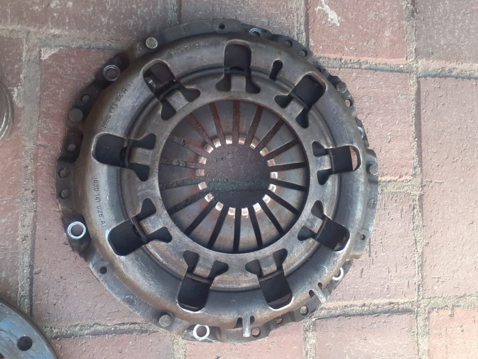 Сцепление — Volkswagen Gol G2/G3/G4, 1 л, 2005 года | запчасти | DRIVE2