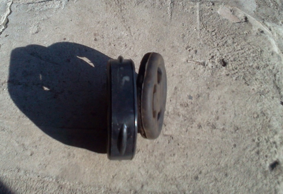 Резинки выхлопной системы от Приоры (2014) — Lada 21101, 1,6 л, 2007 ...