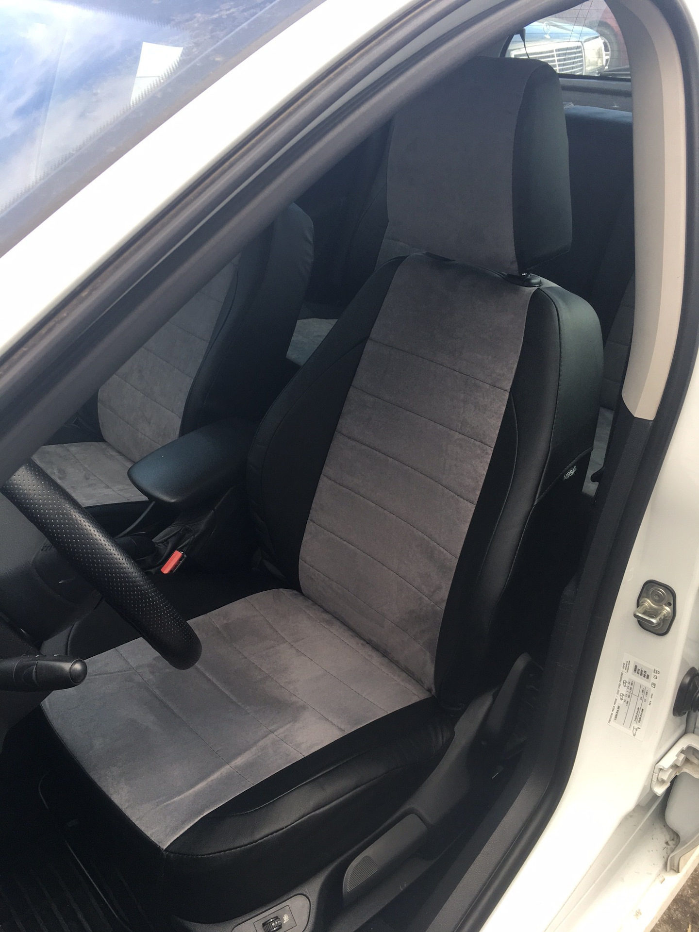 Чехлы Автолидер — Peugeot 308 (1G), 1,6 л, 2012 года | другое | DRIVE2