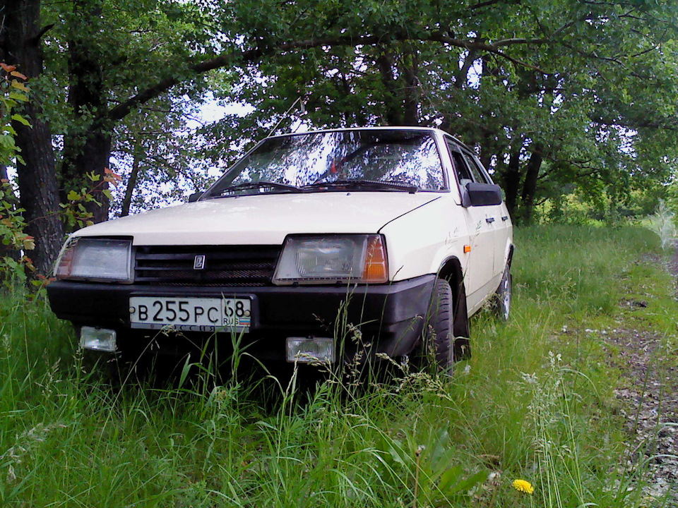 Мелочь, а приятно и зубак просто так — Lada 21099, 1,5 л, 1996 года ...