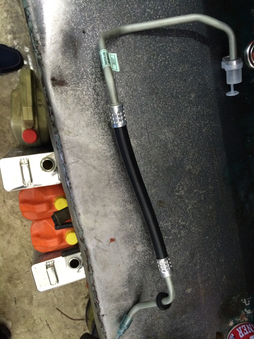 Замена трубки обогрева АКПП — Chevrolet Cruze (1G), 1,8 л, 2013 года ...