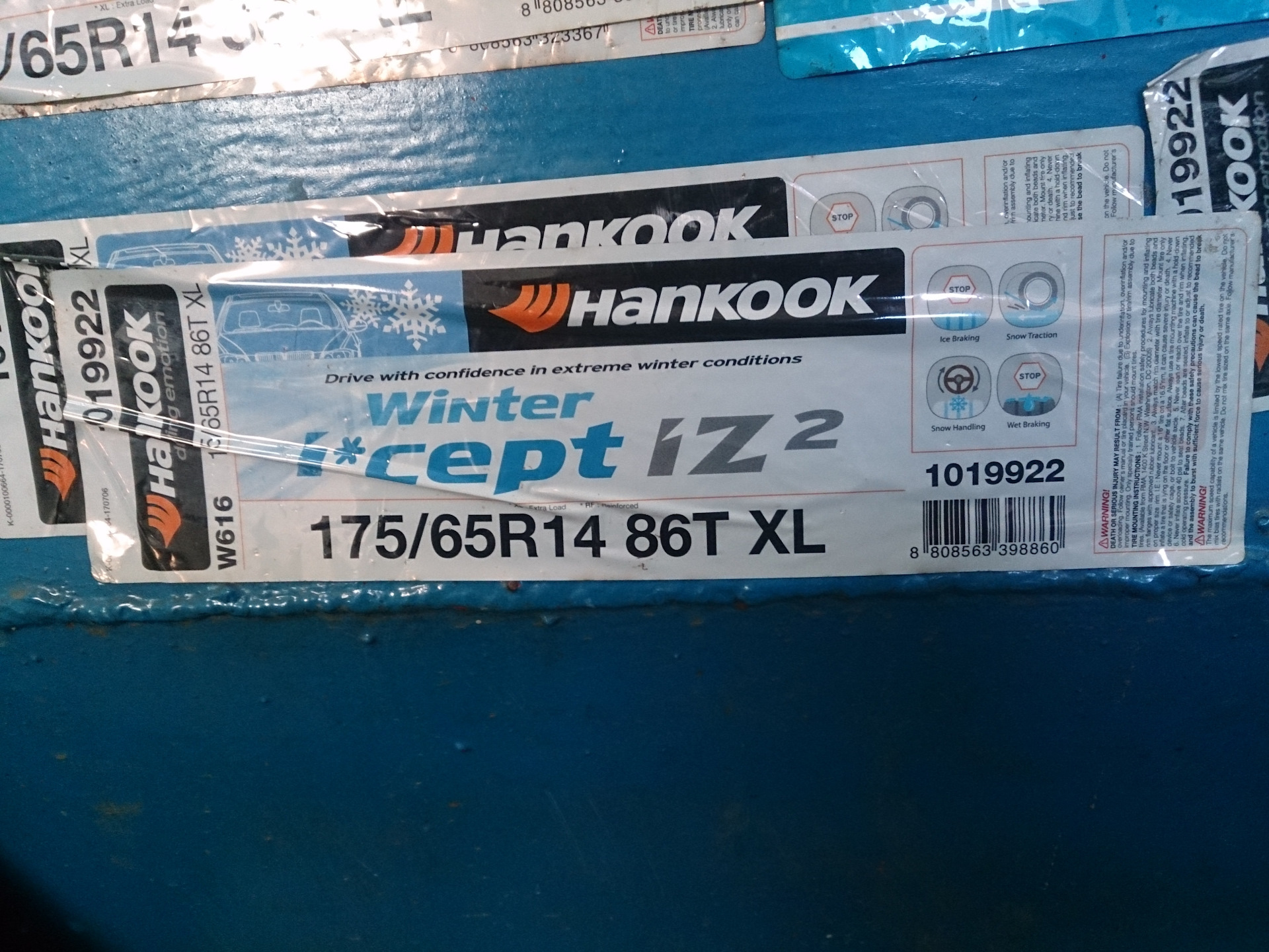 Шины зимние — Hankook Icept iz2 W616 — Mitsubishi Colt VI, 1,3 л, 2011 года | шины | DRIVE2