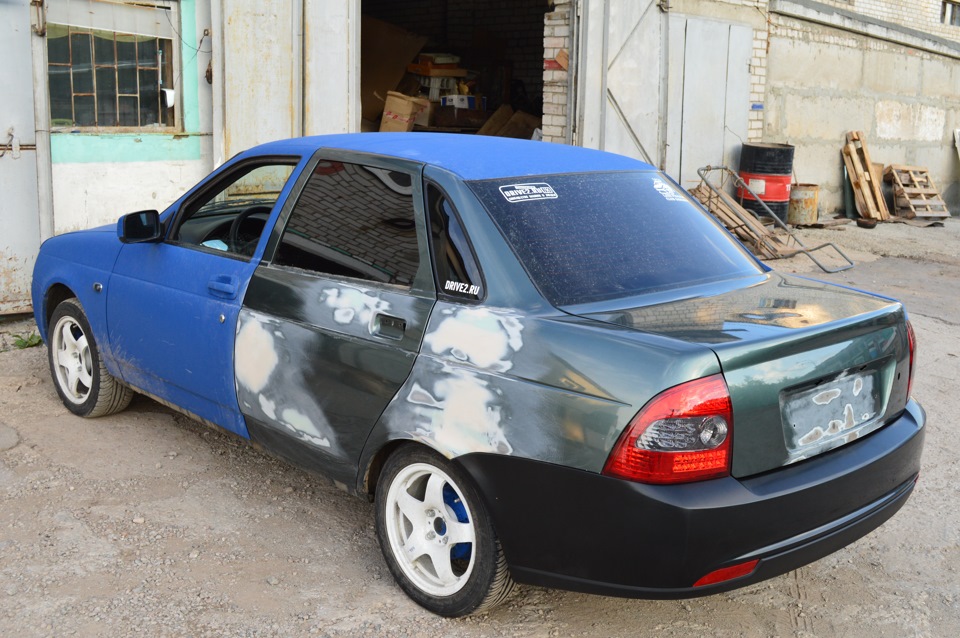 Новый задний бампер+новые задние фонари — Lada Приора седан, 1,6 л ...