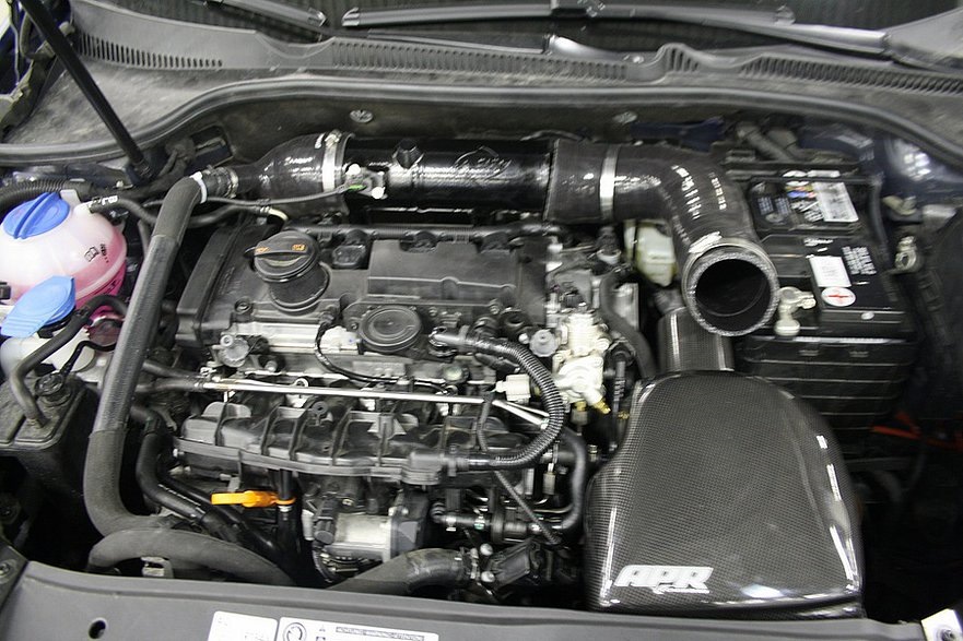 впуск/выпуск APR — Volkswagen Golf Mk6 R20, 2 л, 2012 года | тюнинг | DRIVE2