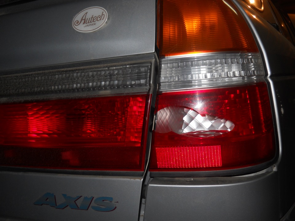 Сломали фонарь. — Nissan R'nessa, 2 л, 1997 года | поломка | DRIVE2