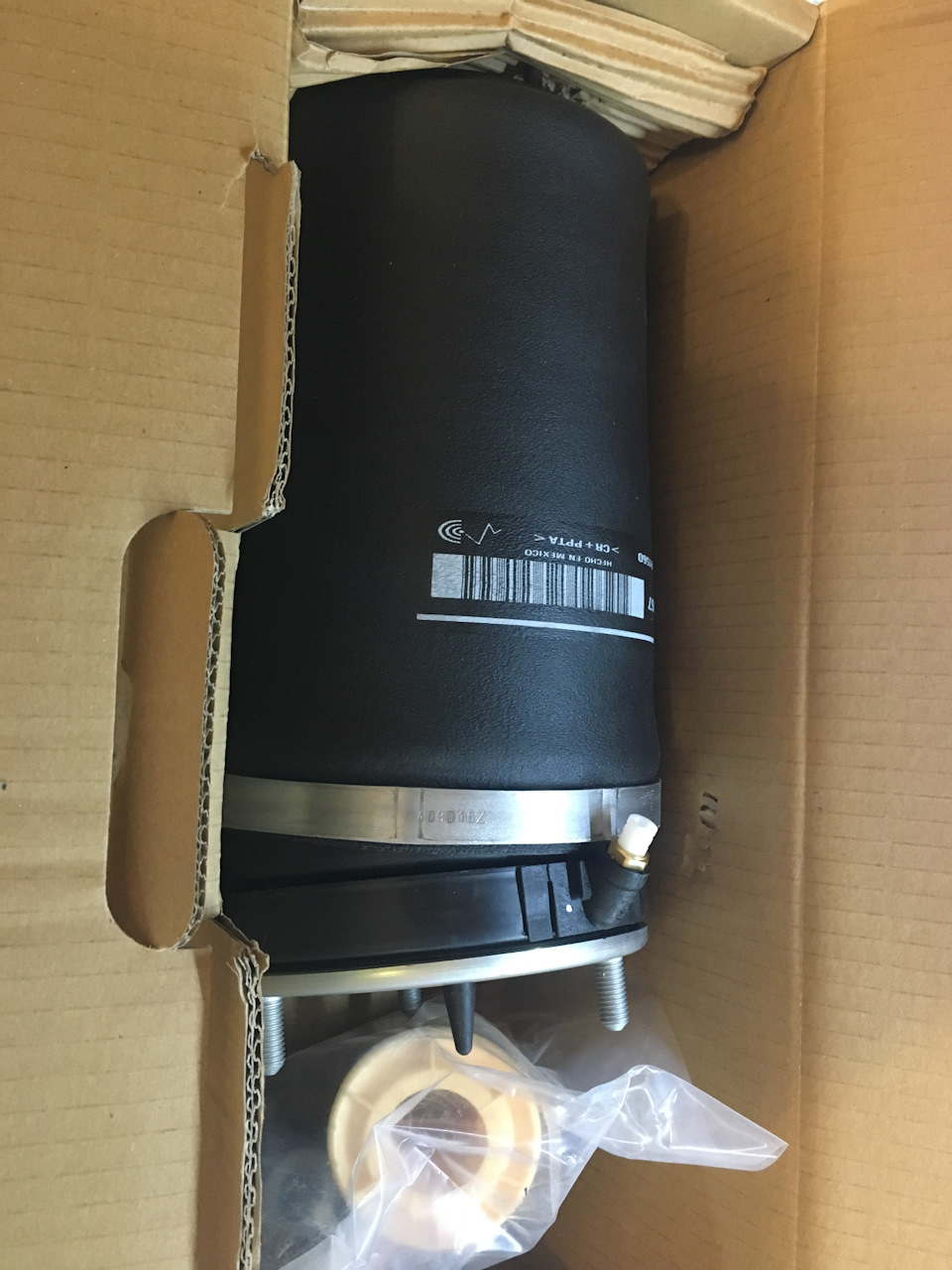 Замена переднего пневмобалона — Land Rover Range Rover (3G), 4,4 л ...