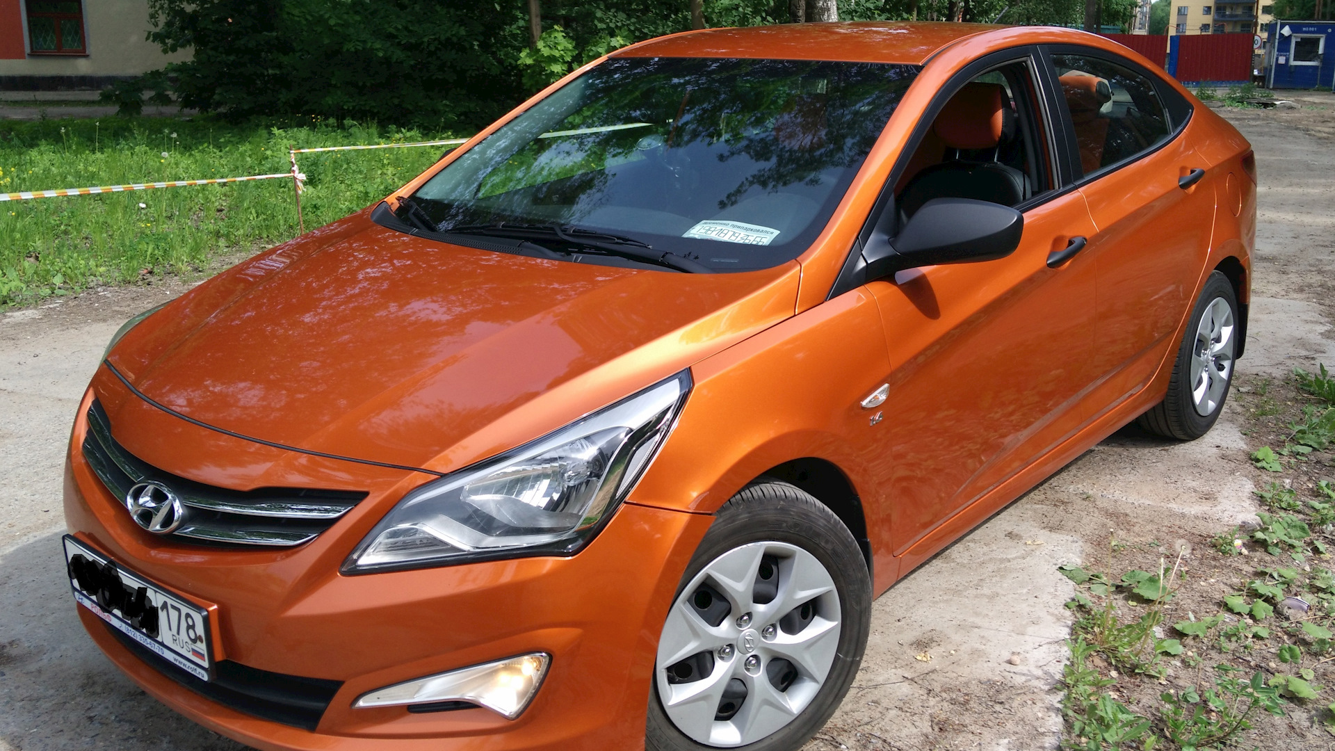 Hyundai Solaris (1G) 1.6 бензиновый 2015 | Бодрый апельсин на DRIVE2