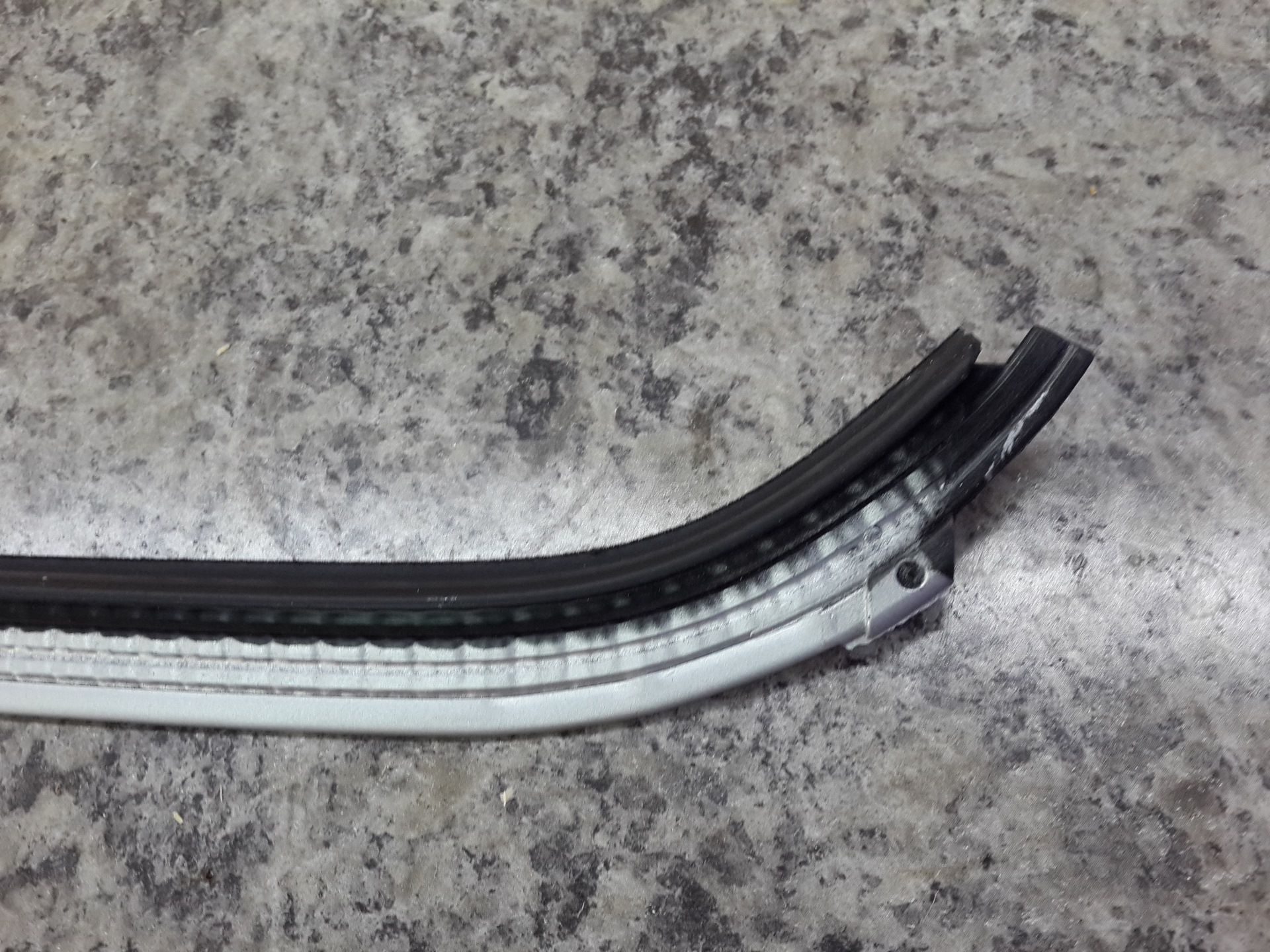 #159 Замена уплотнителя стекла. A4637250765 — Mercedes-Benz G-Class ...