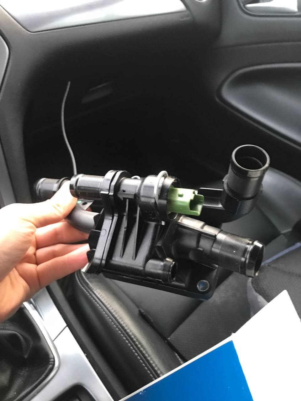 2078986 Корпус термостата Ford | Запчасти на DRIVE2