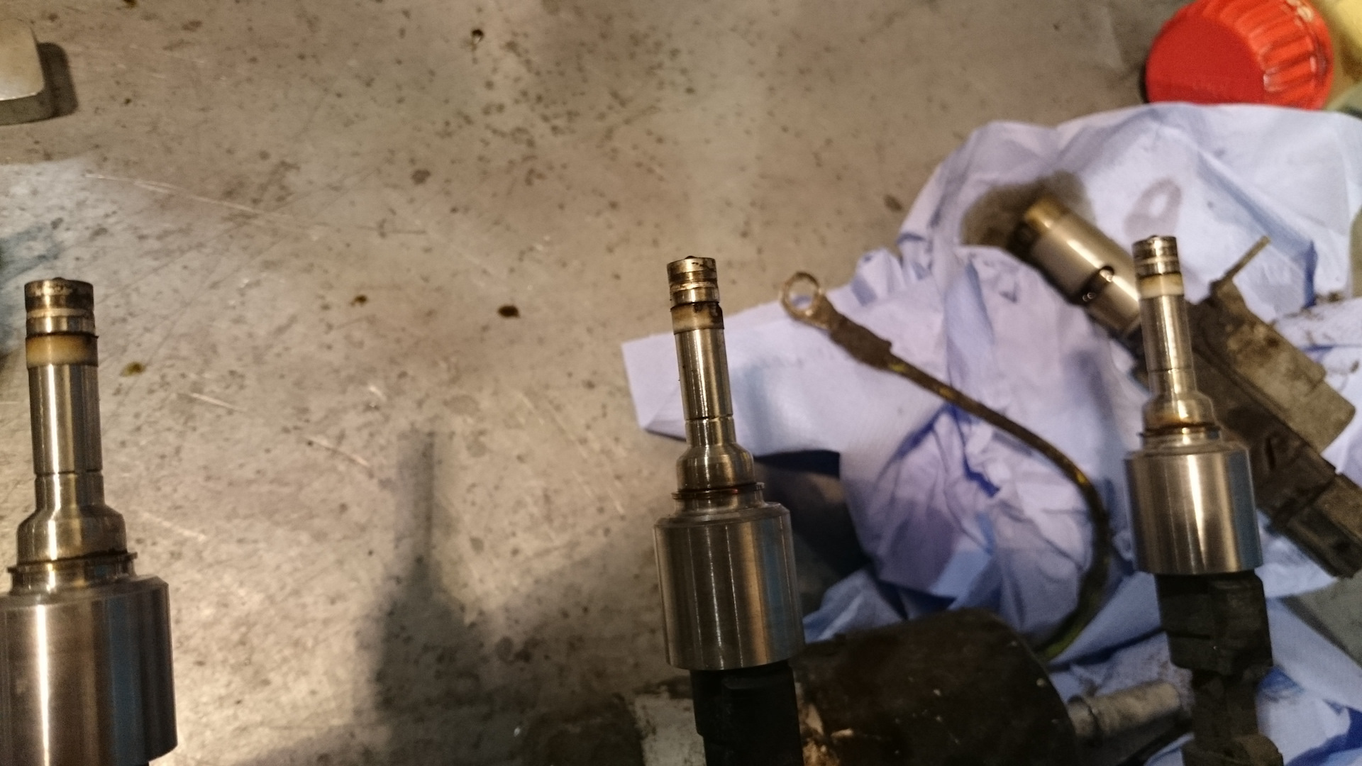 Замена прокладки клапанной крышки на ДВИГАТЕЛЕ B4164T — Volvo S60 (2G ...