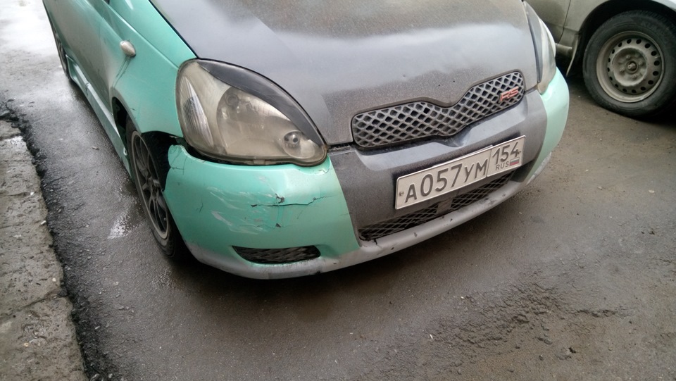 Боевое крещение #2 — Toyota Vitz (10), 1 л, 2000 года | ДТП | DRIVE2