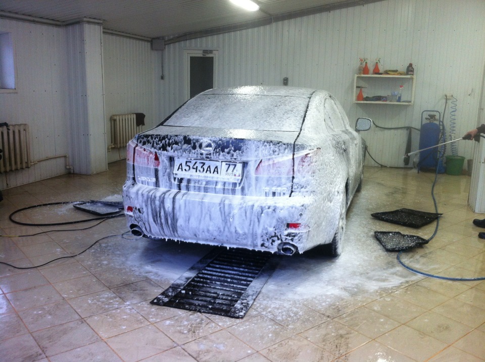 Помыл авто и устранил мелкие недочеты — Lexus IS II, 2,5 л, 2008 года ...