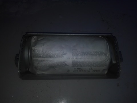 8D0880201 Подушка безопасности пассажира для Audi A4 VAG | Запчасти на ...