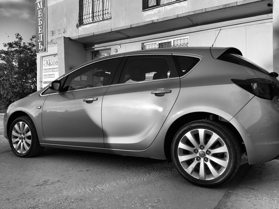 Новое лето ) — Opel Astra J, 2011 года | колёсные диски | DRIVE2