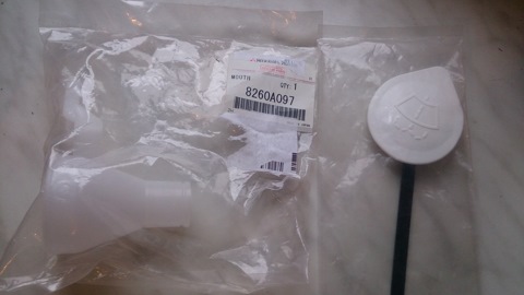 8260A097 Трубка заливная бачка омывателя Mitsubishi | Запчасти на DRIVE2