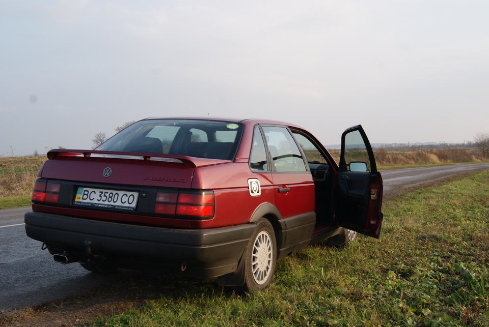 Syncro ROAD — Volkswagen Passat B3, 1,8 л, 1990 года | фотография | DRIVE2