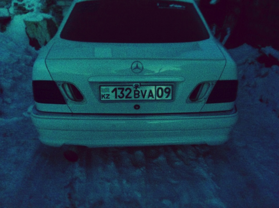 световой тюнинг задние фары — Mercedes-Benz E-Class (W210), 2,8 л, 1999 ...