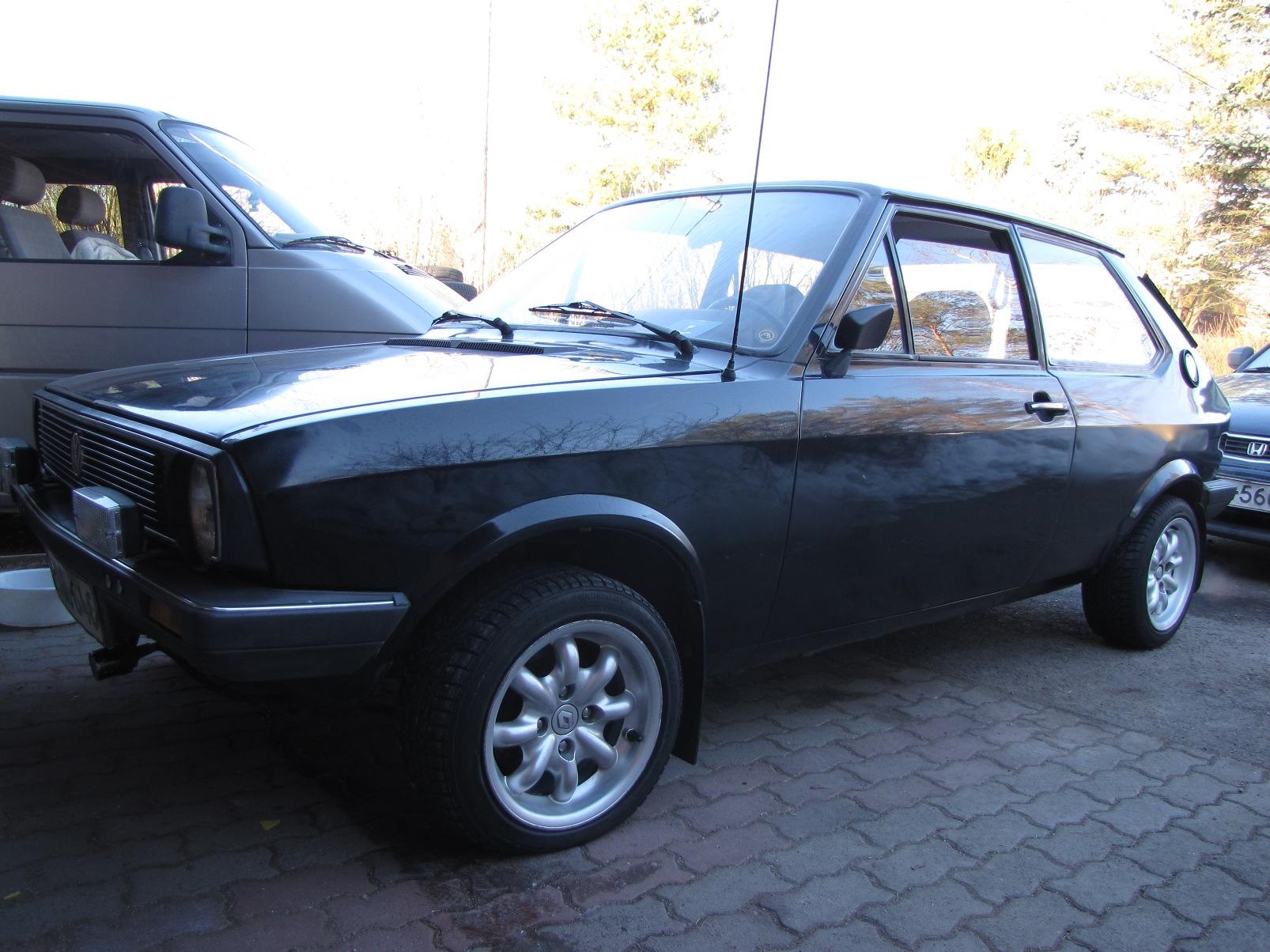 Просто фото. — Volkswagen Polo Mk1, 1,1 л, 1979 года | фотография | DRIVE2