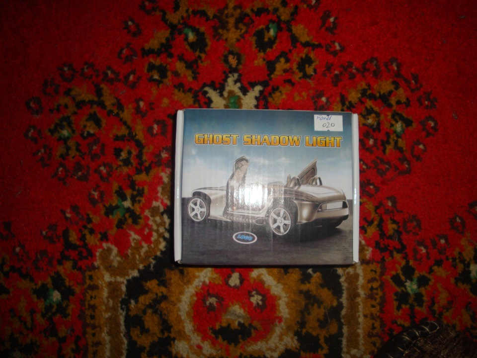 Подсветка дверей с логотипом — Ford Galaxy (Mk II), 1,9 л, 2001 года ...