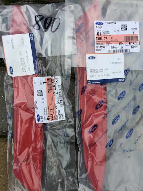 1364872 Отражатель в задний бампер правый / Mondeo-III 05~ Ford ...