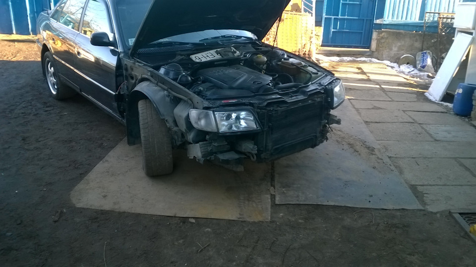 Замена передних крыльев — Audi A6 (C4), 2,5 л, 1995 года | своими ...
