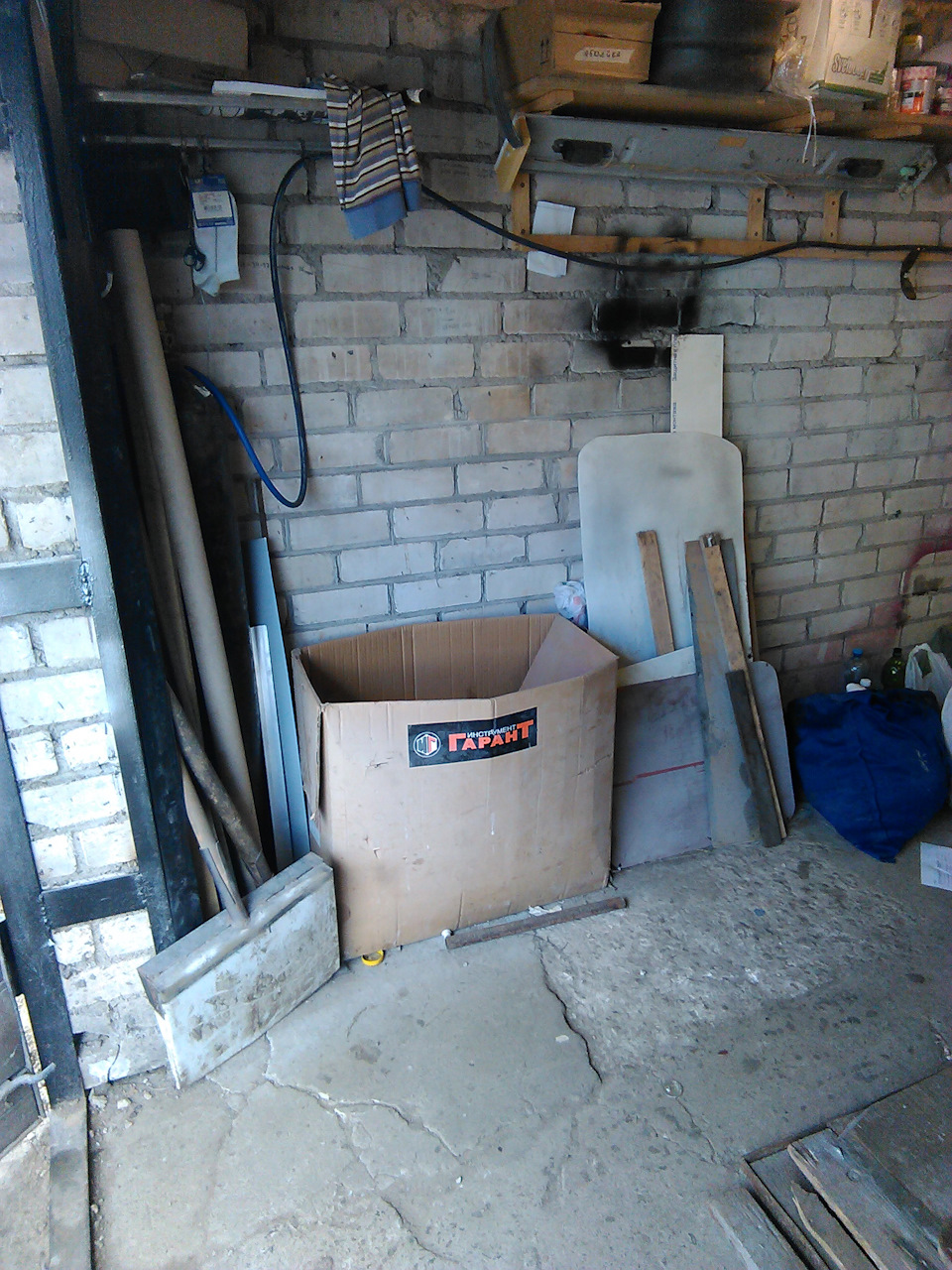 печка в гараж готовим сани летом — Mazda 323 V, 1,5 л, 1995 года ...