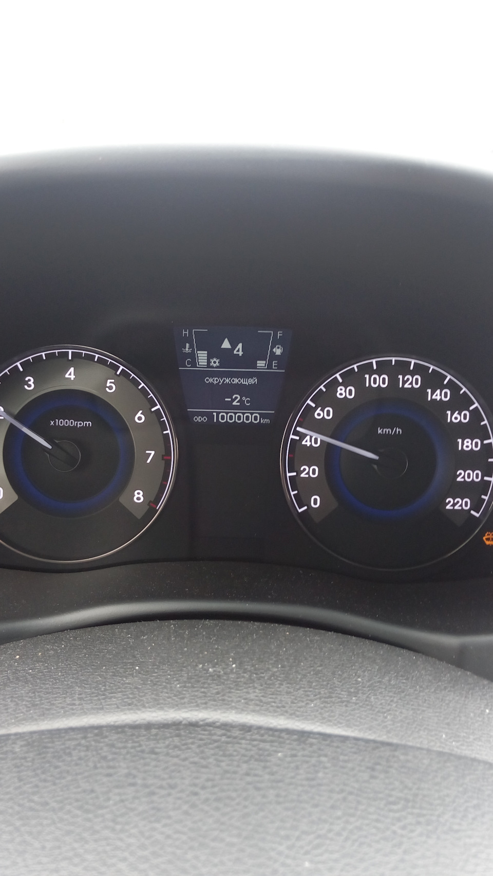 100000+ — Hyundai Solaris (1G), 1,6 л, 2013 года | наблюдение | DRIVE2