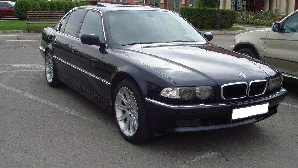 BMW 7 series (E38) 3.5 бензиновый 1999 | V8 на DRIVE2
