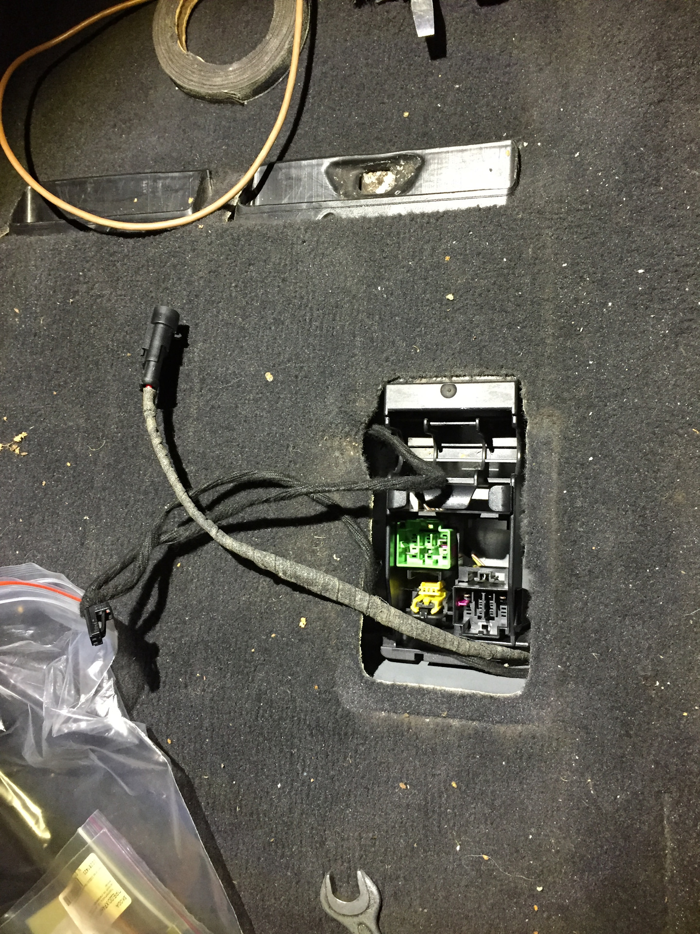 Кожаный электро салон ч.2. Установка передних сидений. — Audi A4 (B8 ...